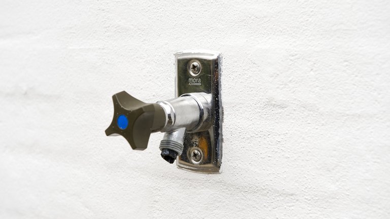 Få 10 gode råd til at undgå frostsprængte vandrør. Hvornår fryser vandrør?