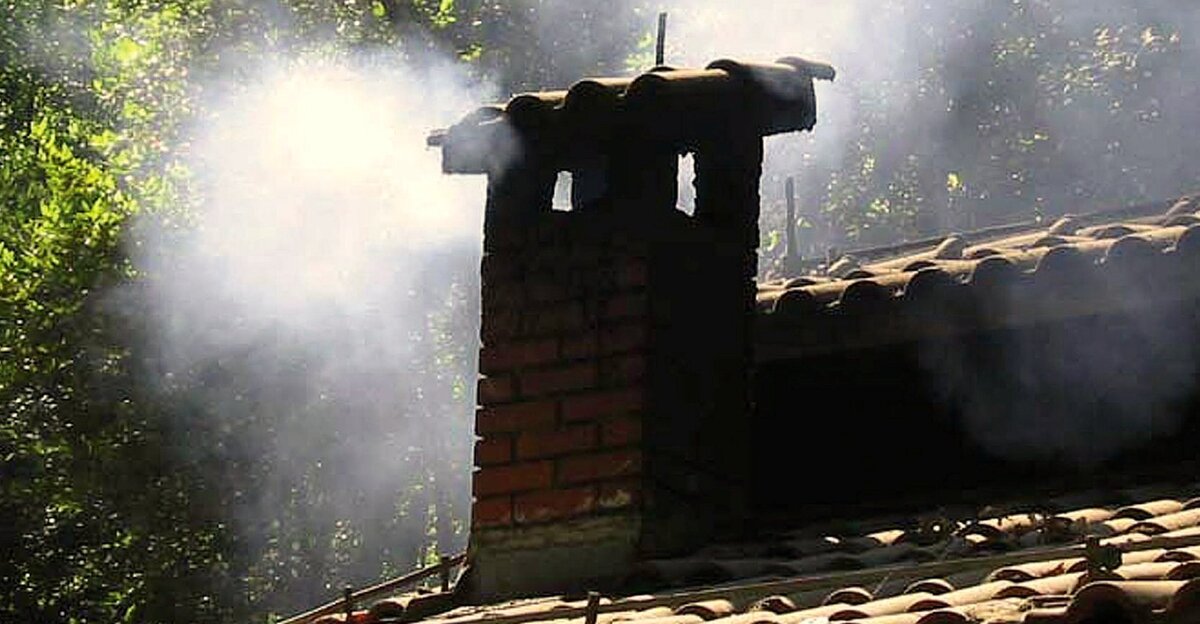 Skorstensfejning: Så ofte skal skorstene efterses og fejes